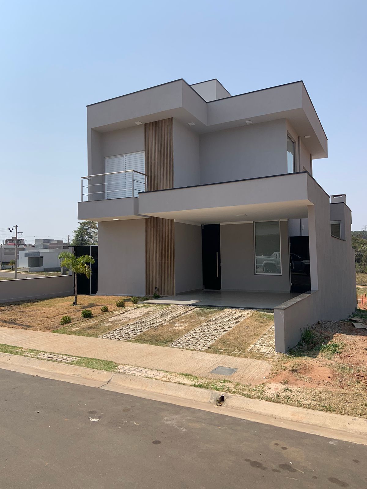 OPORTUNIDADE!!! BELÍSSIMO SOBRADO COM ÁREA DE LAZER NO CONDOMÍNIO ...